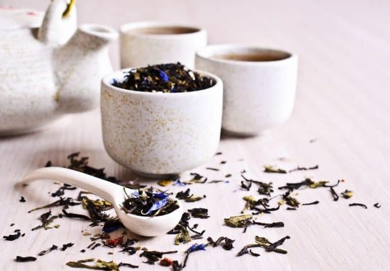How to make your own tea blends
