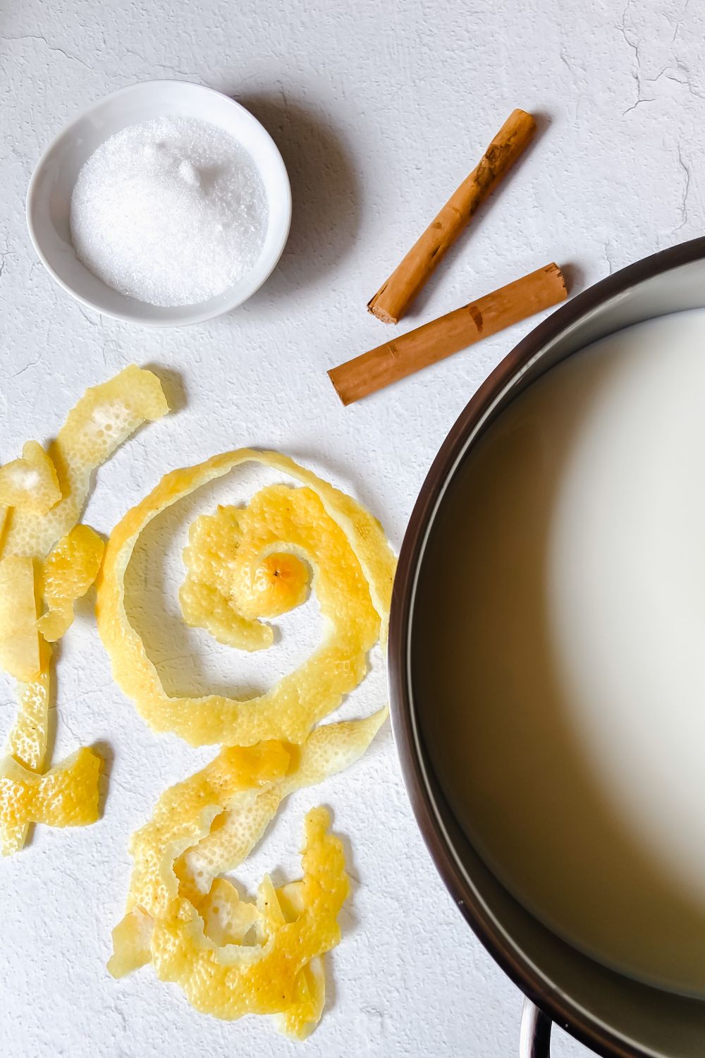 Easy Leche Merengada (milk infused with cinnamon and lemon)